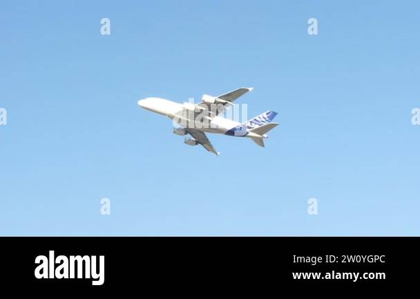 A380 wings Stock Videos & Footage - HD and 4K Video Clips - Alamy