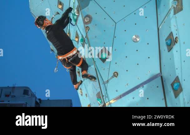 Man reaching rope Stock Videos & Footage - HD and 4K Video Clips - Alamy