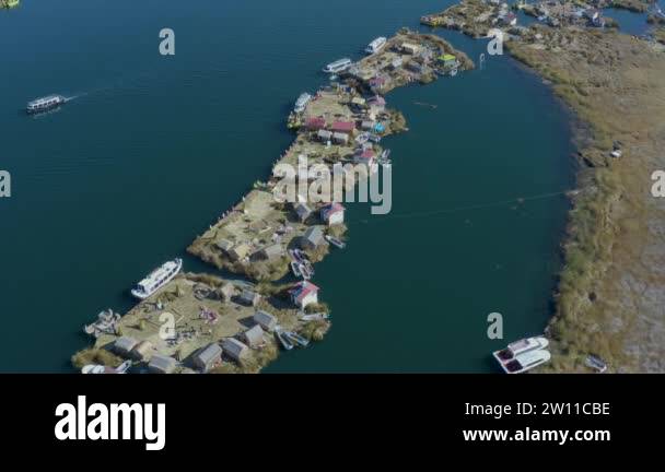 Each family in Uros village has its own island. Most visited points by ...
