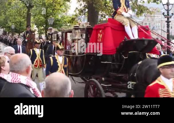 Royal pathway Stock Videos & Footage - HD and 4K Video Clips - Alamy