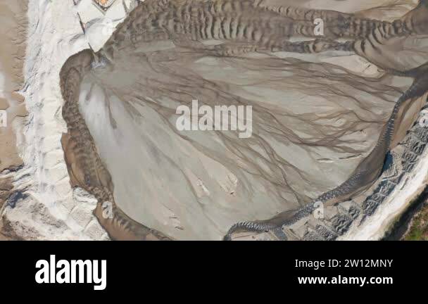 Sand suction pipe Stock Videos & Footage - HD and 4K Video Clips - Alamy