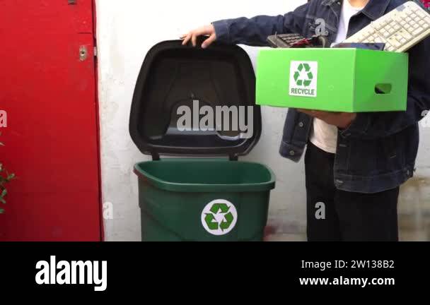 Tv box bin Stock Videos & Footage - HD and 4K Video Clips - Alamy