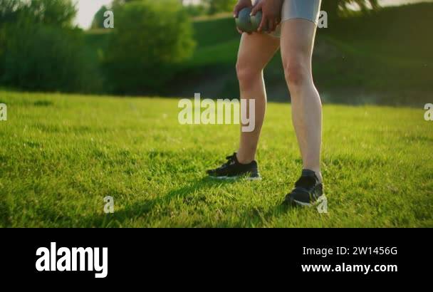 Crouching in one leg Stock Videos & Footage - HD and 4K Video Clips - Alamy