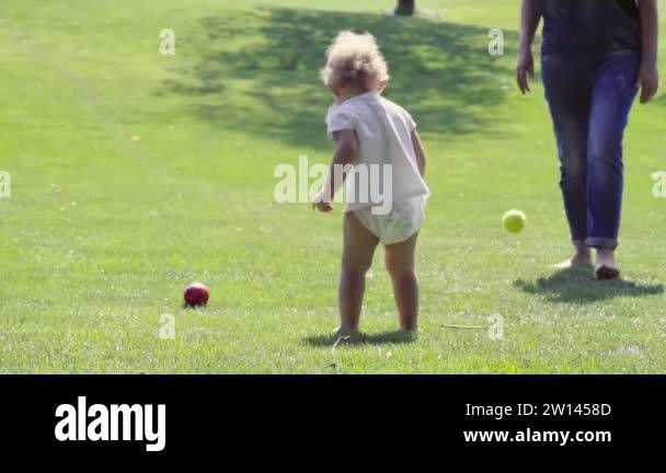 Baby nappy grass Stock Videos & Footage - HD and 4K Video Clips - Alamy