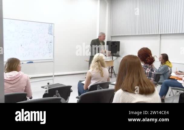University teach Stock Videos & Footage - HD and 4K Video Clips - Alamy