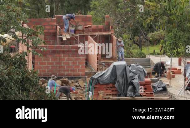Constructon worker Stock Videos & Footage - HD and 4K Video Clips - Alamy