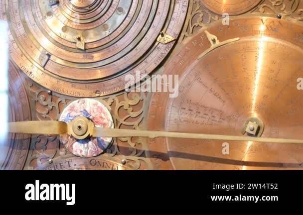 Astronomical clocks Stock Videos & Footage - HD and 4K Video Clips - Alamy