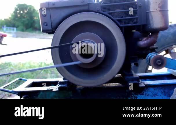 Belt drive engine Stock Videos & Footage - HD and 4K Video Clips - Alamy