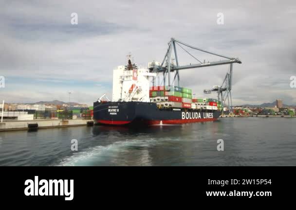 Cargo loading procedure Stock Videos & Footage - HD and 4K Video Clips ...