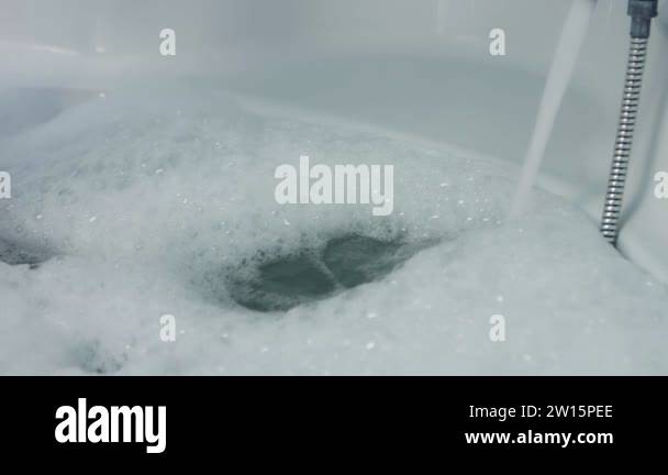 Running water bath Stock Videos & Footage - HD and 4K Video Clips - Alamy