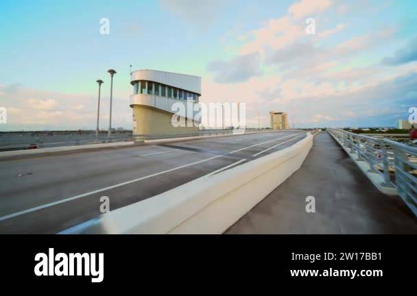 Draw bridge fort Stock Videos & Footage - HD and 4K Video Clips - Alamy