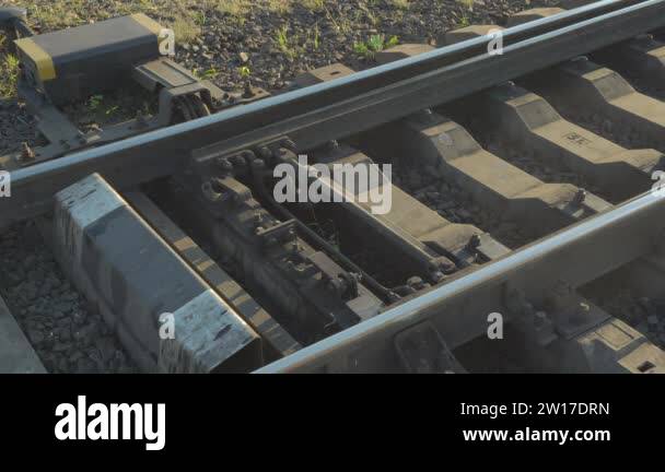 Switch blades Stock Videos & Footage - HD and 4K Video Clips - Alamy