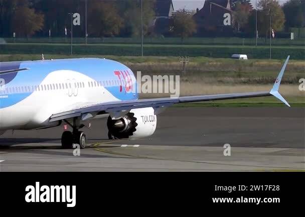 Boeing 737 max motor Stock Videos & Footage - HD and 4K Video Clips - Alamy