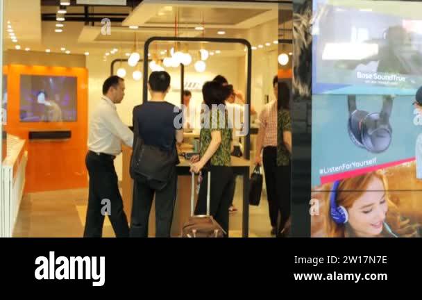 Bose symbol Stock Videos & Footage - HD and 4K Video Clips - Alamy