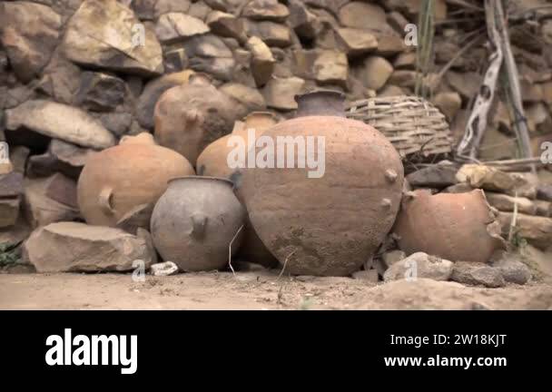 Native vessels Stock Videos & Footage - HD and 4K Video Clips - Alamy