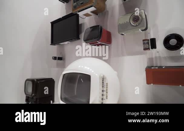 Museum collection tv Stock Videos & Footage - HD and 4K Video Clips - Alamy