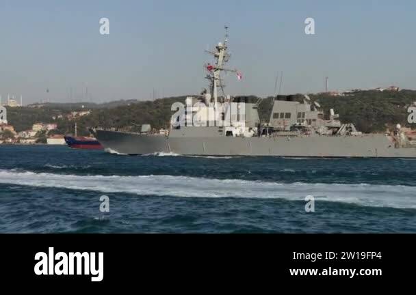 USS Porter (DDG-78) is an Arleigh Burke-class destroyer passes ...