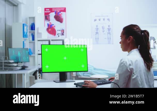 Diagnose medic Stock Videos & Footage - HD and 4K Video Clips - Alamy