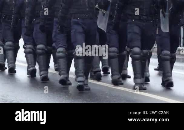 Police intervention Stock Videos & Footage - HD and 4K Video Clips - Alamy