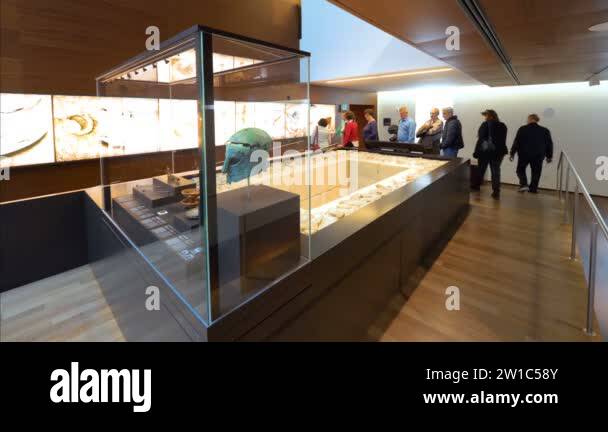 Famous museum pieces Stock Videos & Footage - HD and 4K Video Clips - Alamy