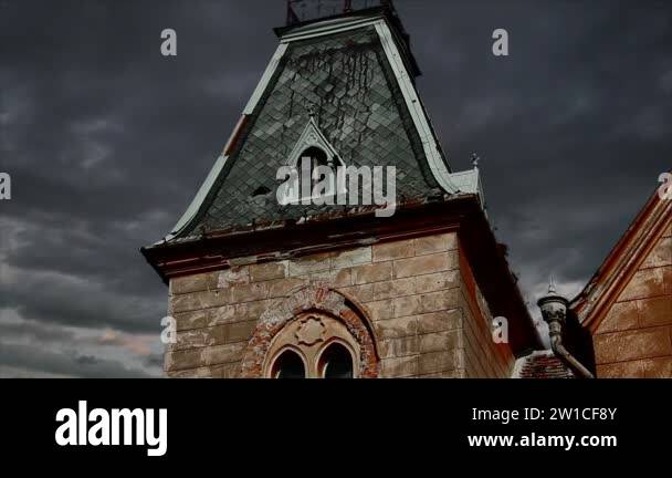 Garret wall Stock Videos & Footage - HD and 4K Video Clips - Alamy