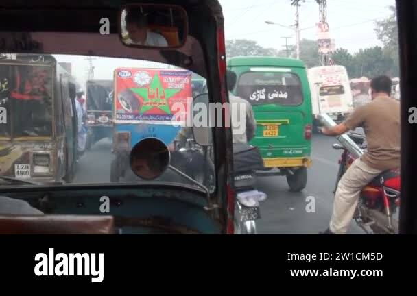 Moving rickshaw Stock Videos & Footage - HD and 4K Video Clips - Alamy