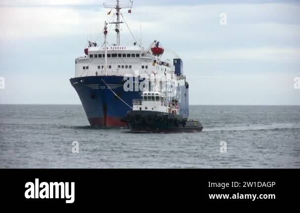 Vessel end Stock Videos & Footage - HD and 4K Video Clips - Alamy