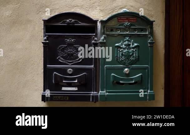 Vintage postbox Stock Videos & Footage - HD and 4K Video Clips - Alamy
