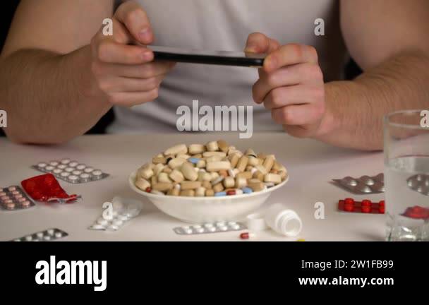 Tablets making Stock Videos & Footage - HD and 4K Video Clips - Alamy