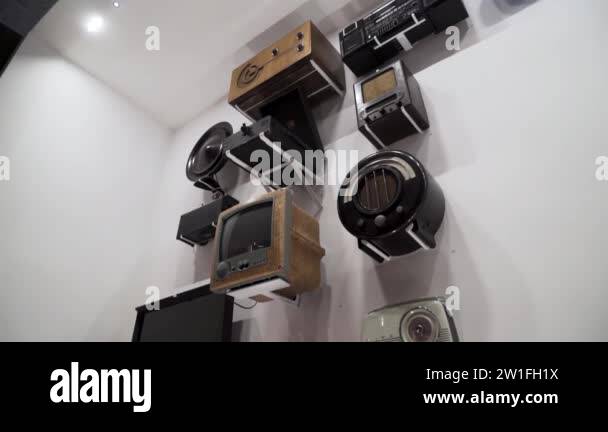 Vintage radio retro audio technology Stock Videos & Footage - HD and 4K ...