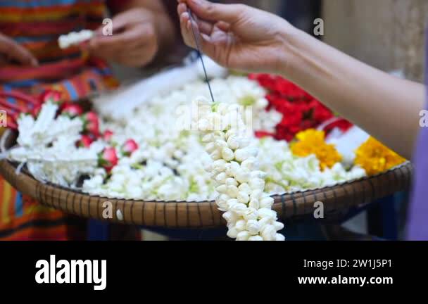 Women hand worship Stock Videos & Footage - HD and 4K Video Clips - Alamy