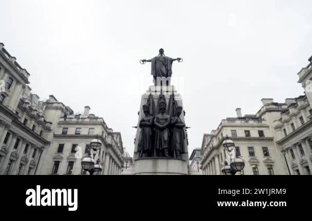 City of london statues Stock Videos & Footage - HD and 4K Video Clips ...