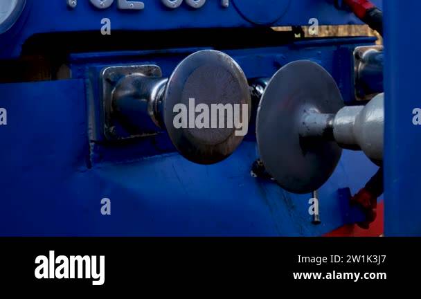 Train buffer coupling Stock Videos & Footage - HD and 4K Video Clips ...