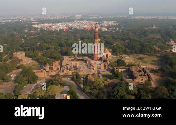 Qutb complex mosque Stock Videos & Footage - HD and 4K Video Clips - Alamy
