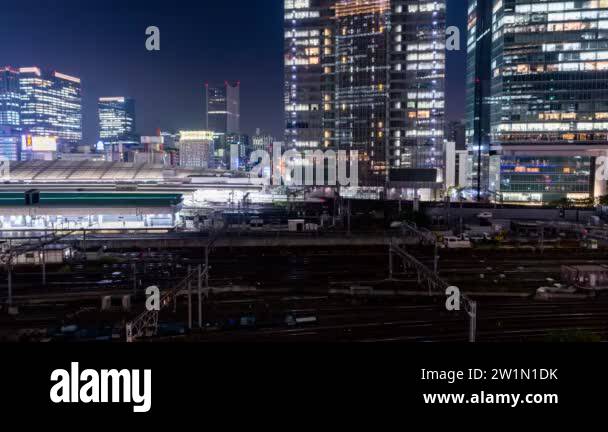 Tokyo train station platforms Stock Videos & Footage - HD and 4K Video ...