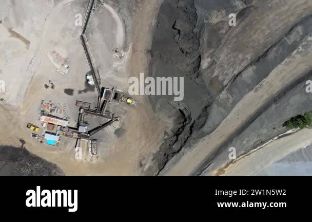 Loading coal from coal pit Stock Videos & Footage - HD and 4K Video ...