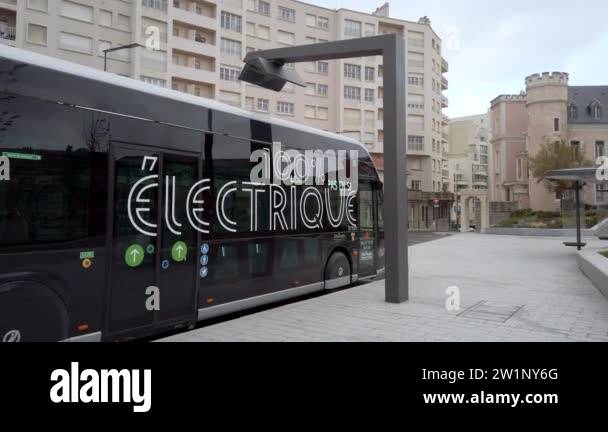 Bus stop france Stock Videos & Footage - HD and 4K Video Clips - Alamy