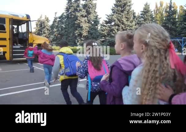 Running for bus Stock Videos & Footage - HD and 4K Video Clips - Alamy