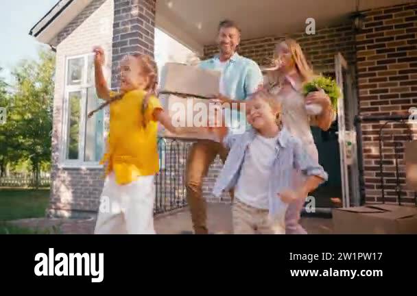 Hew building Stock Videos & Footage - HD and 4K Video Clips - Alamy