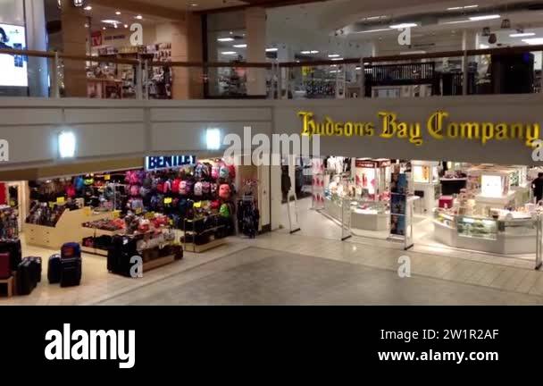 One side shopping mall in Stock Videos & Footage - HD and 4K Video Clips - Alamy
