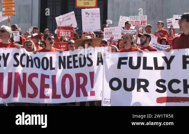 Schools out banner Stock Videos & Footage - HD and 4K Video Clips - Alamy