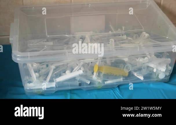 Syringes container Stock Videos & Footage - HD and 4K Video Clips - Alamy