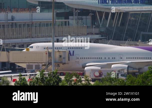 Passenger disembarkation process Stock Videos & Footage - HD and 4K ...