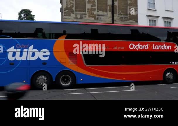 London shuttle bus Stock Videos & Footage - HD and 4K Video Clips - Alamy