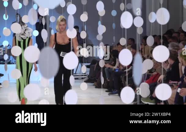 Fashion show male model walking Stock Videos & Footage - HD and 4K ...