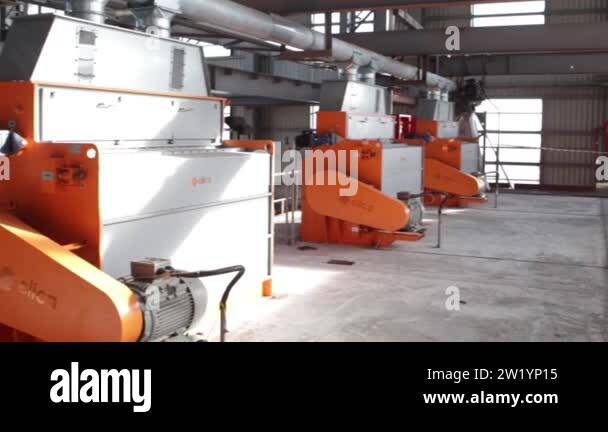 Metallurgist Job Worker In A Steel Plant Hot Molten Metal Pouring ...