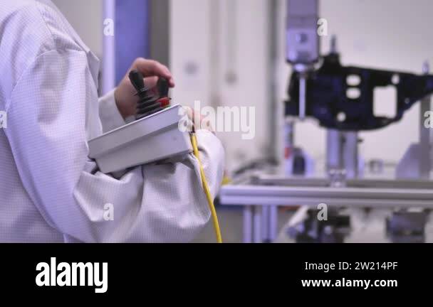 Quality Engineer Control Part Dimensions by Professional 3D Measuring ...