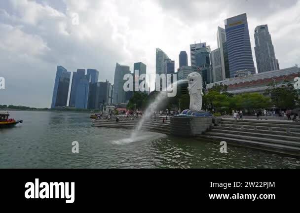 Fountain with spouting fish Stock Videos & Footage - HD and 4K Video ...