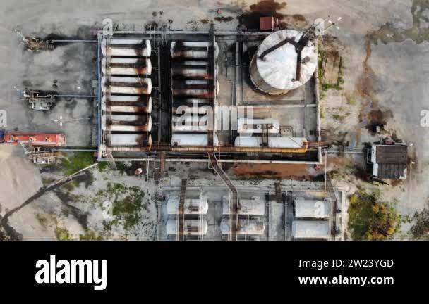Mini oil plant Stock Videos & Footage - HD and 4K Video Clips - Alamy