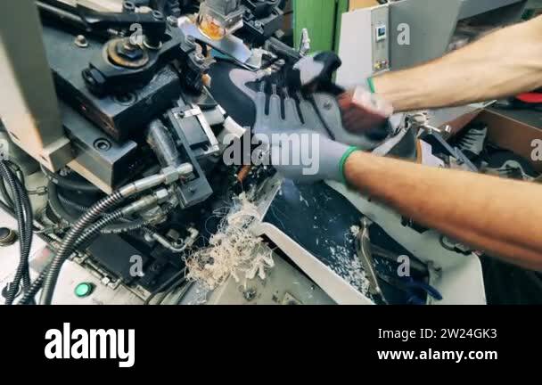 Shoe lasting machine Stock Videos & Footage - HD and 4K Video Clips - Alamy